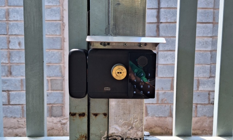 [Review] Khóa Điện Tử Chuyên Dụng Cho Cổng TICKLOCK G790